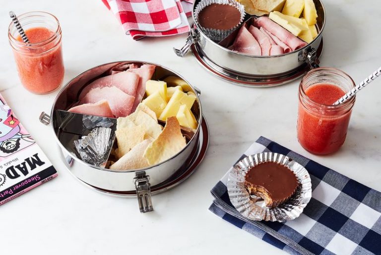 20 Simple Healthy Snacks For the Workday