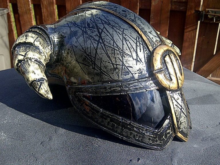 30+ Epic Motorcycle Helmet Designs